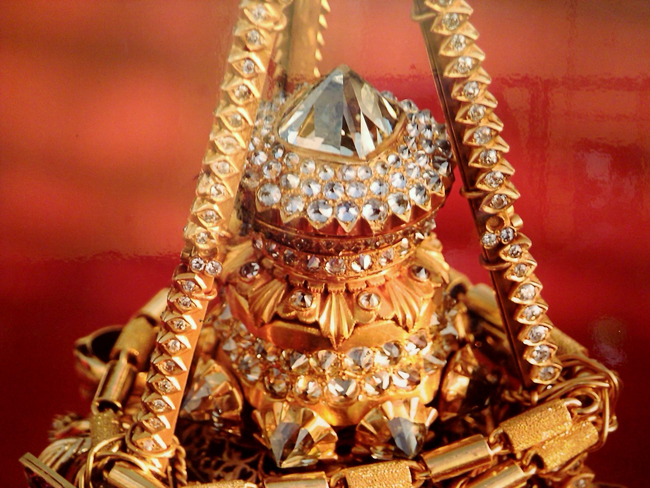 Travel Myanmar: A Land Peppered with Pagodas and Palaces