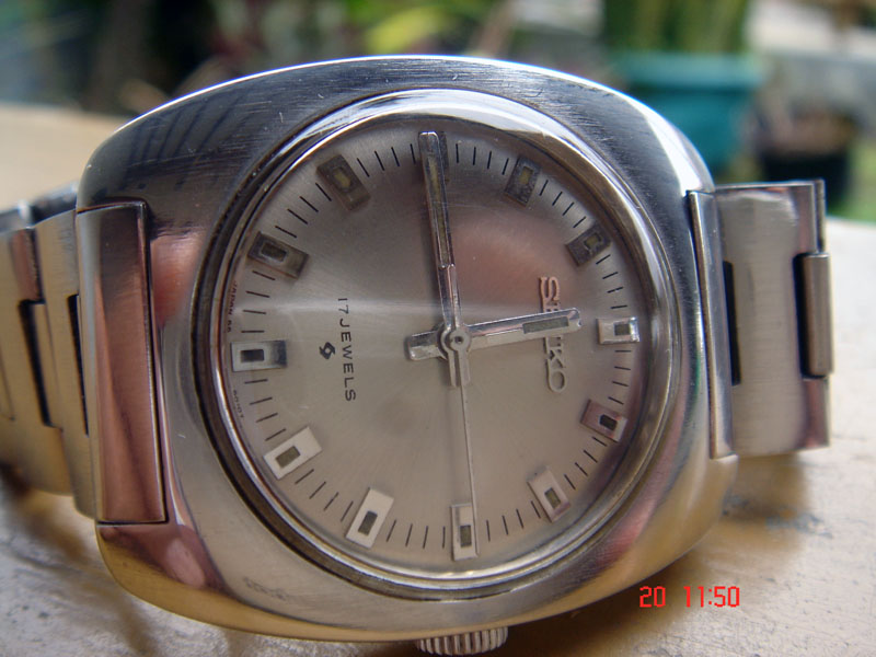 JAM - VINTAGE: SEIKO 66 - 6000 MID SIZE MANUAL WINDING