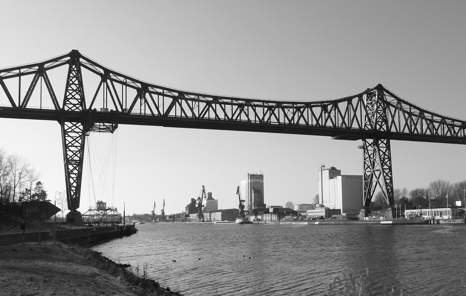 YoungManGoneWest: Rendsburg Transporter Bridge, Schleswig-Holstein