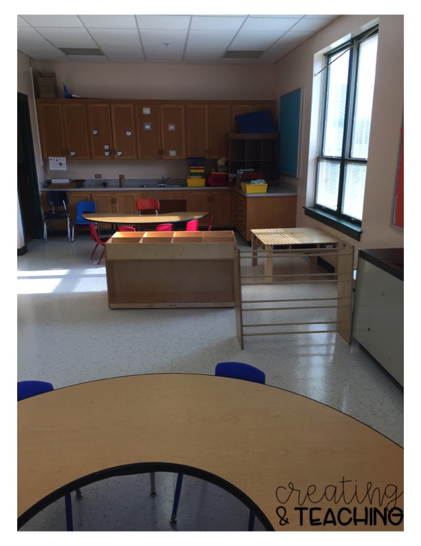 Classroom Set-Up 2017-2018 {Day 1} | creating & teaching