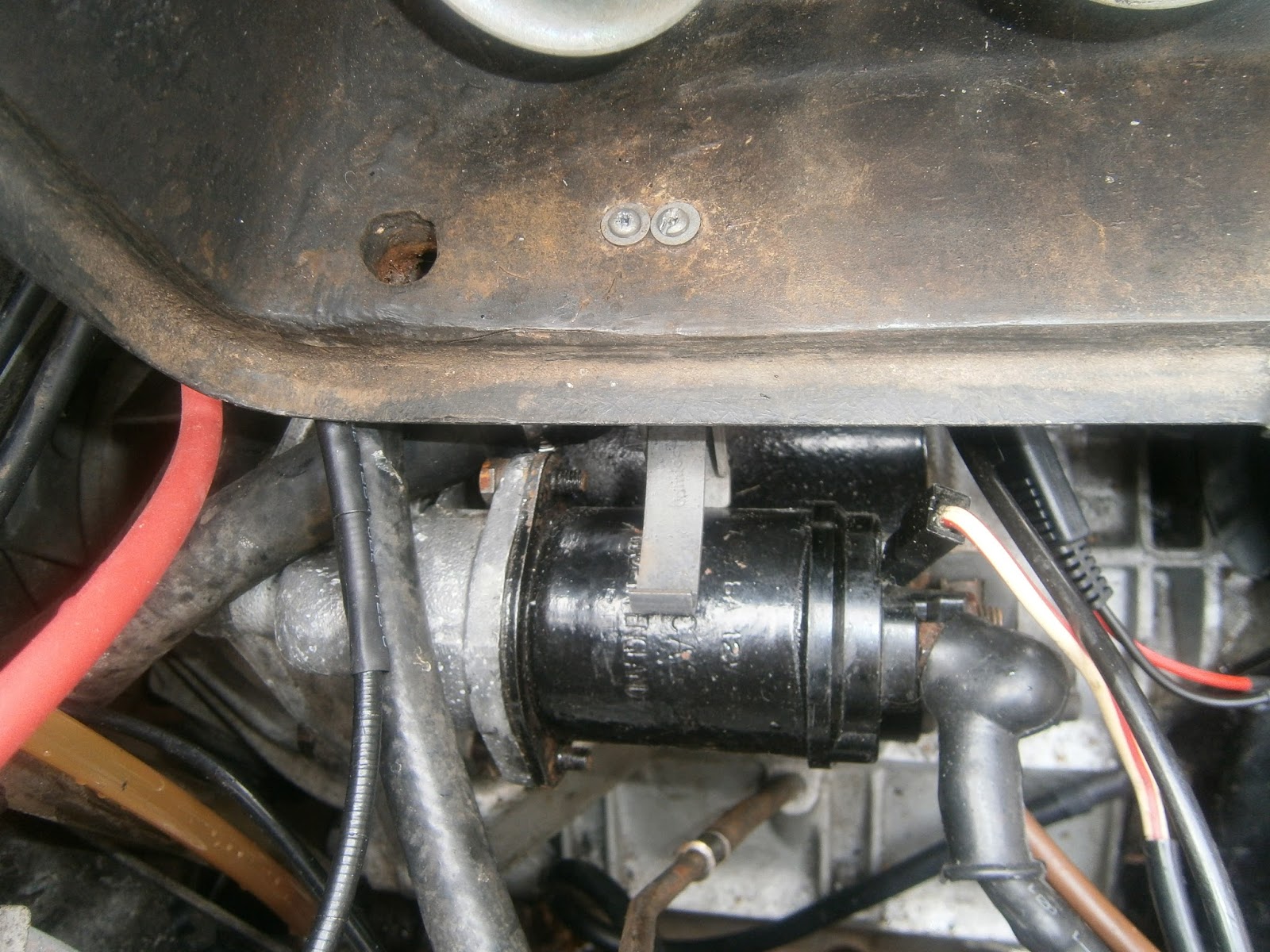 Lotus Excel Restoration: Refitting induction system airbox and hose