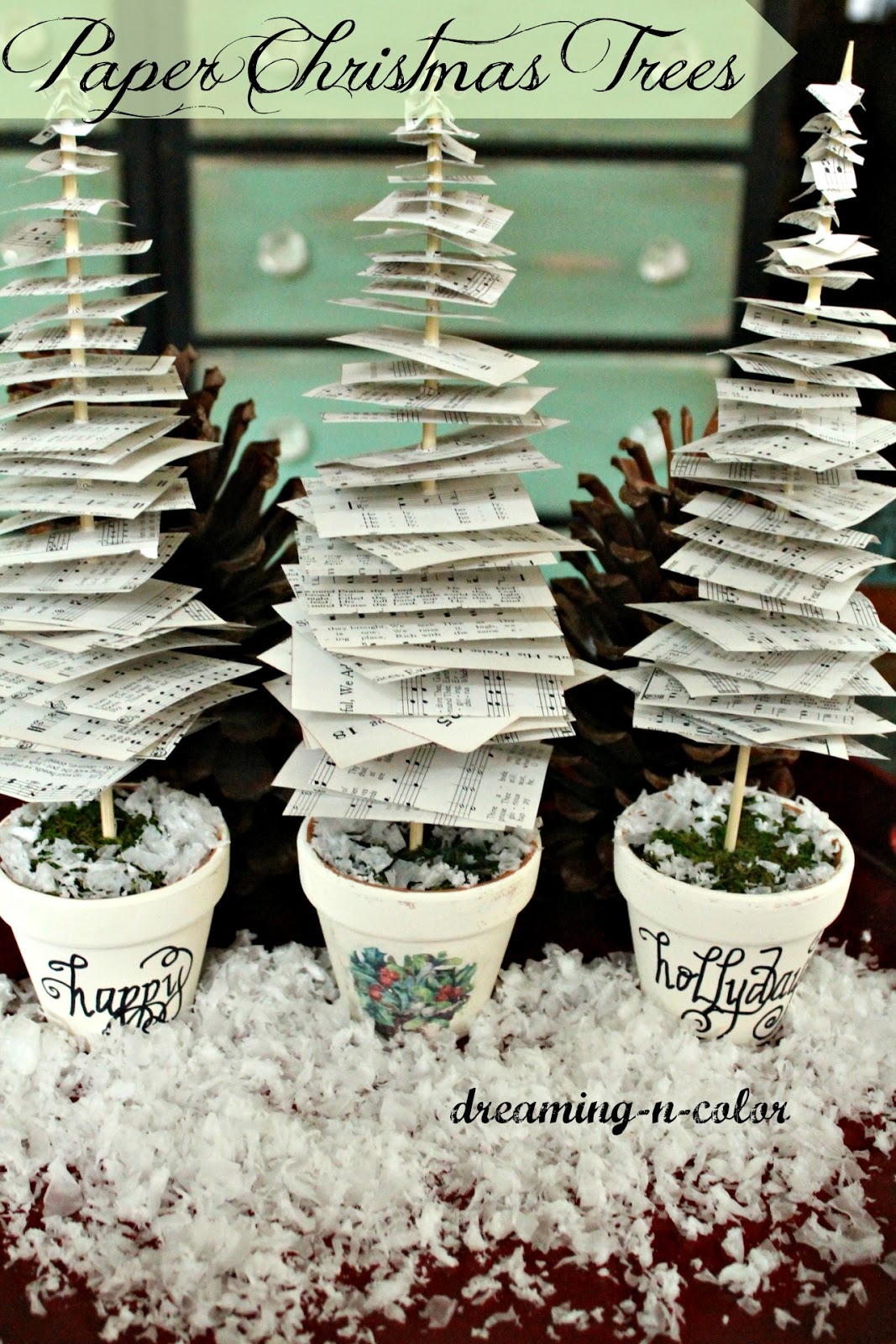 dreamingincolor: Paper Christmas Trees