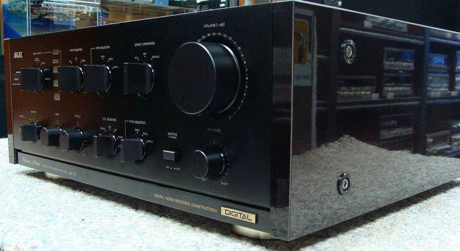 Akai AM-73 - Integrated Amplifier | AudioBaza