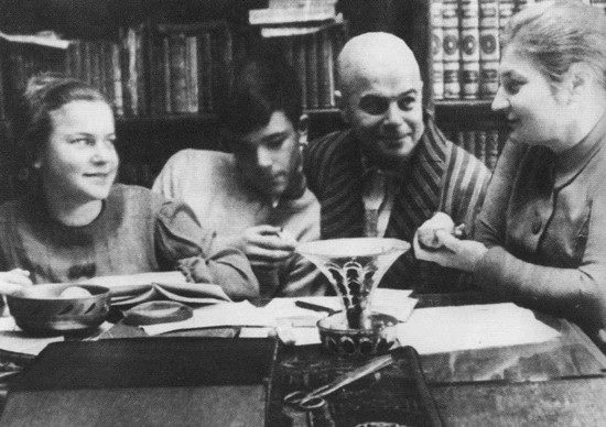 Animales en bruto: UNA CARTA DE VÍCTOR SHKLOVSKI