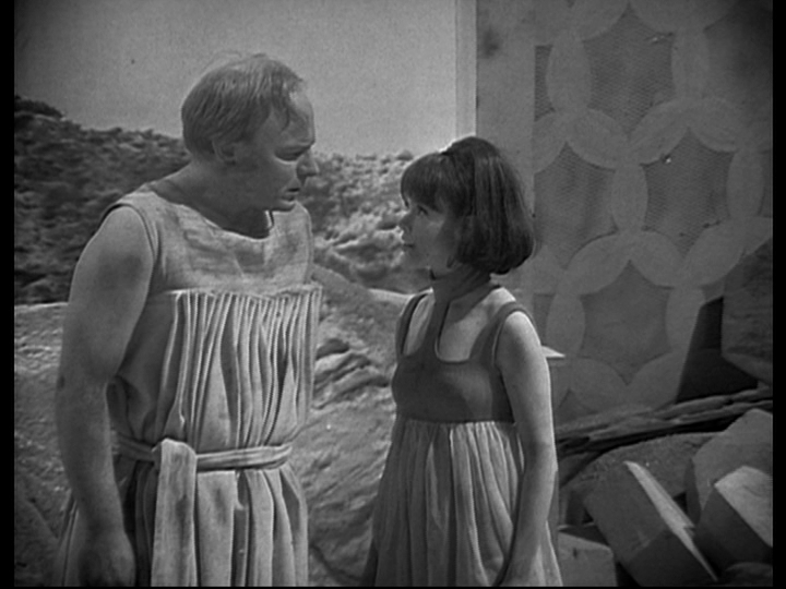 Fallen Rocket: Top Five Big Damn Hero Moments: Zoe Heriot (Doctor Who)