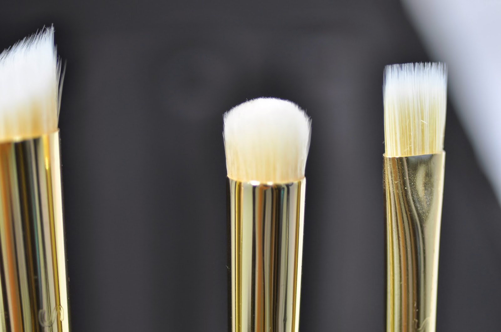 Sephora 24 Karat Gold Mine Brush Set Review - The Shades Of U