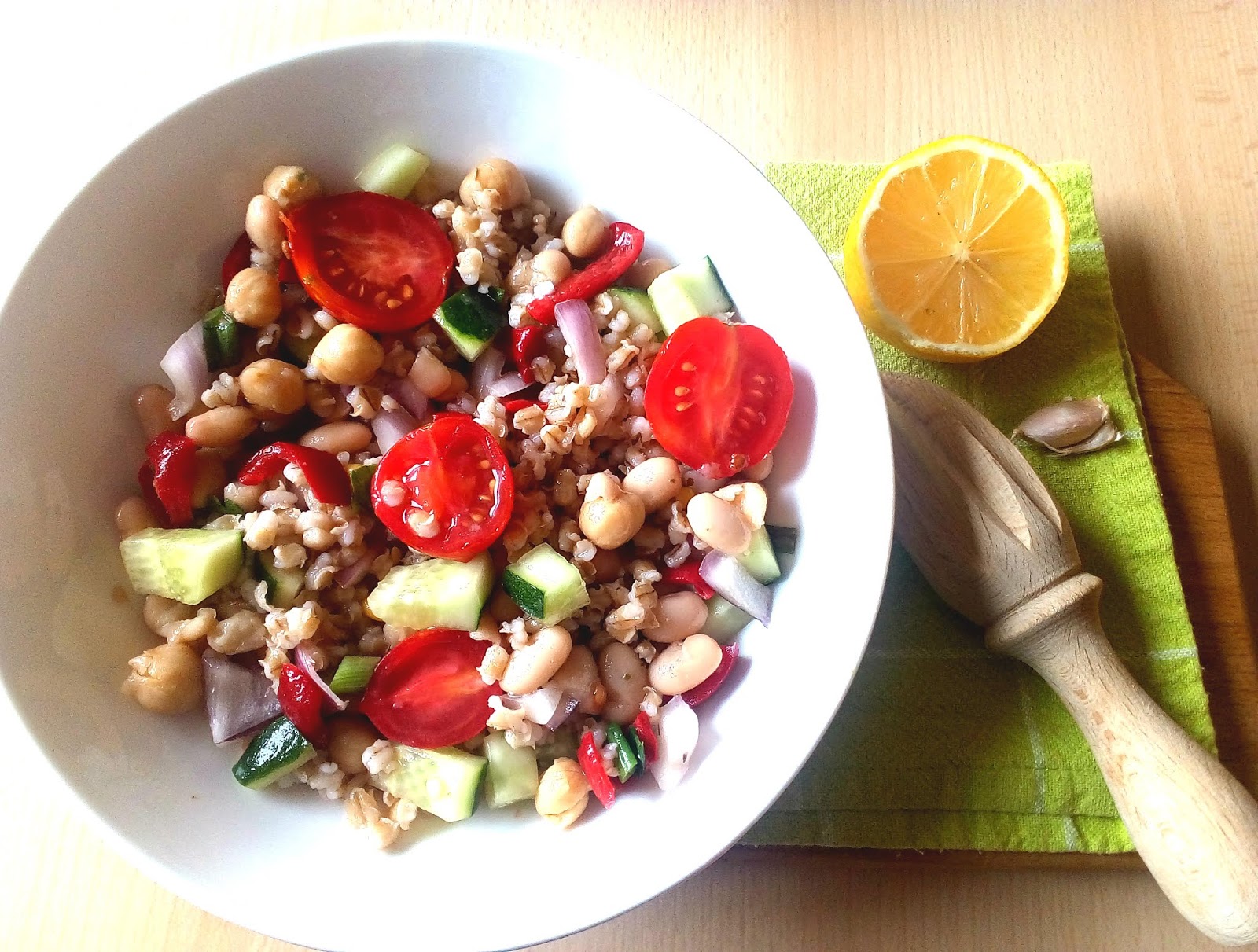 Slatko-slani kutak: Salata grah, ječam, slanutak