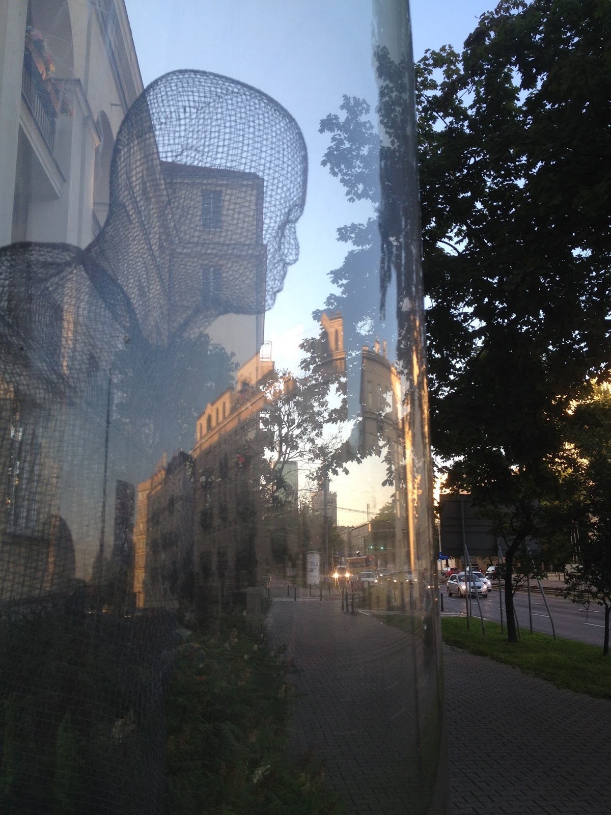 Wirtualne Wydawnictwo Wiwo: Alex Denton w Warszawie (Deus Ex)