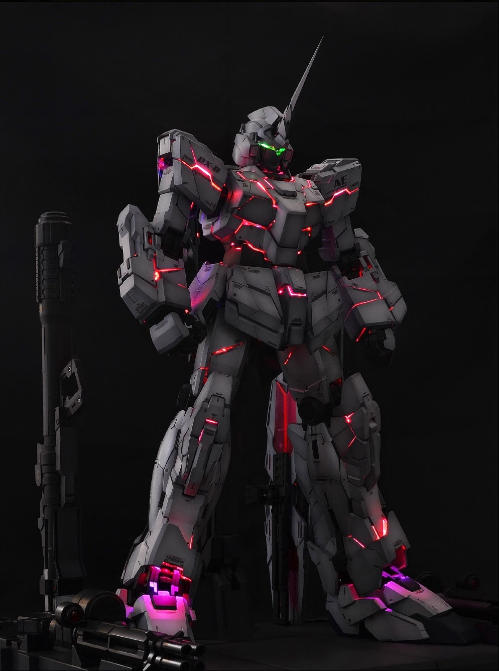 Painted Build: PG 1/60 RX-0 Unicorn Gundam with LED