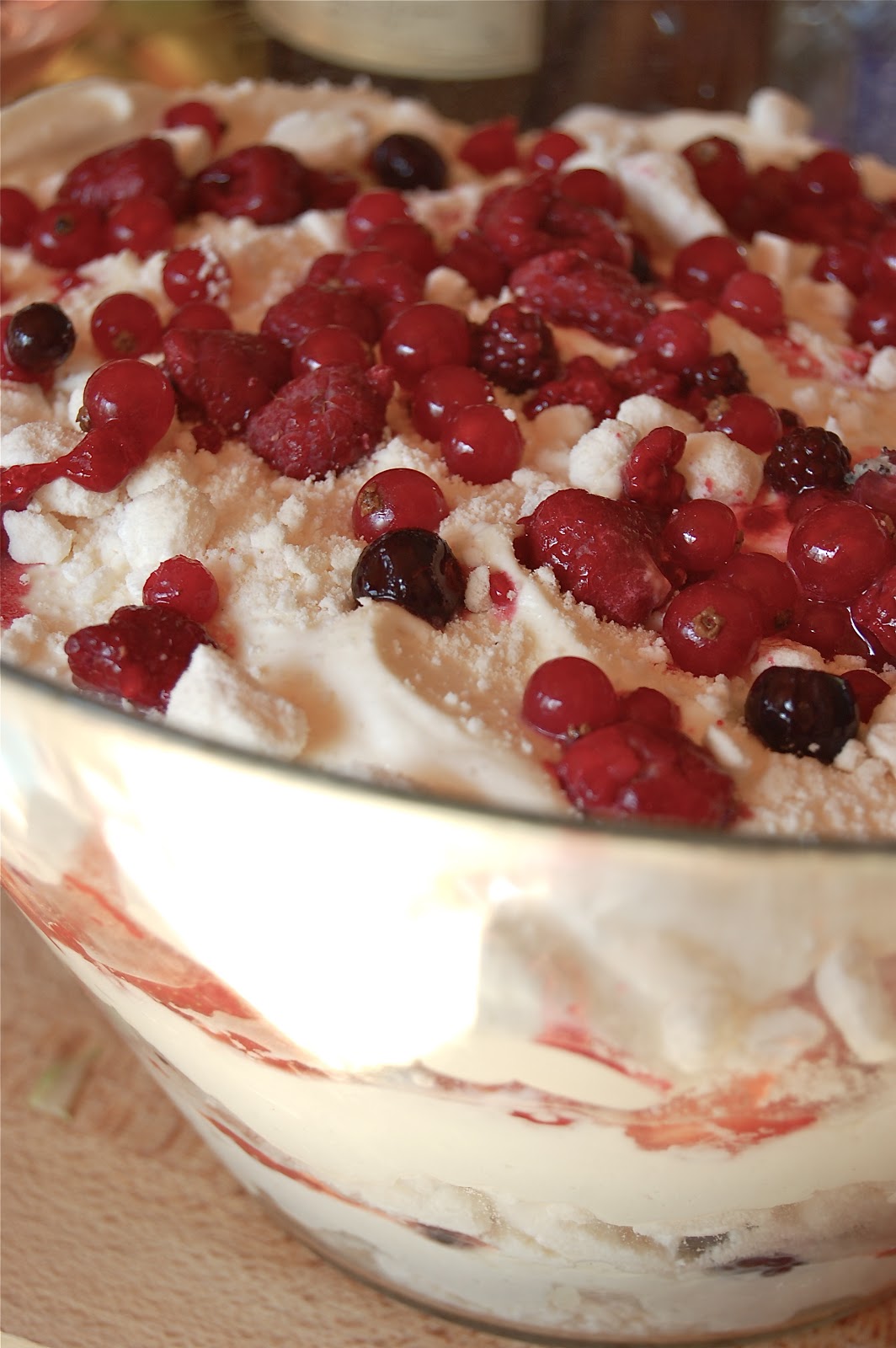 Parts de plaisir: Brillez avec un dessert à la meringue façon Pavlova ...