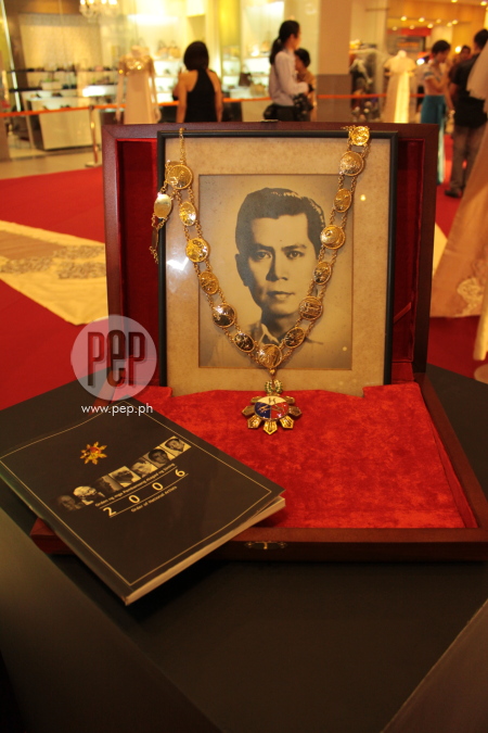 ღ-GOWNS & ROSES-ღ: xx--Tribute for Ramon Valera as National Artist for ...