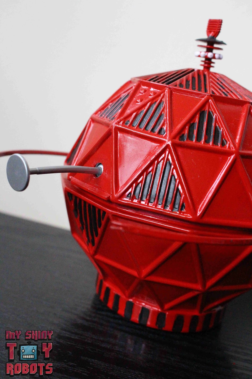 My Shiny Toy Robots: Custom Figure: TV21 Dalek Comics Menoid Master ...