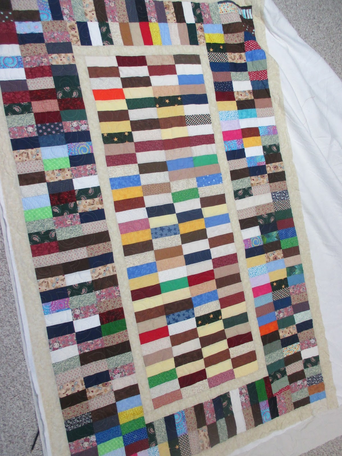 Down To Sew: Scrappy brick quilt