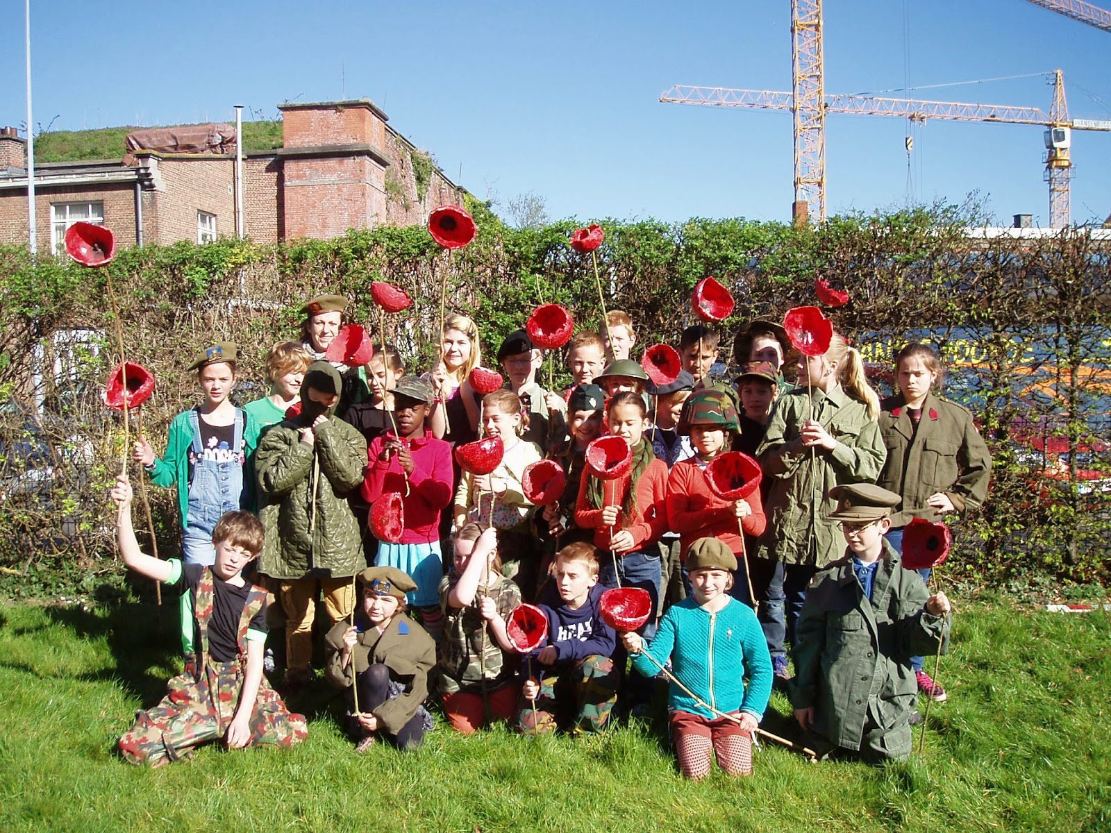 Atheneum Dendermonde 5de leerjaar: Project 'De Groote Oorlog' : Geef acht!