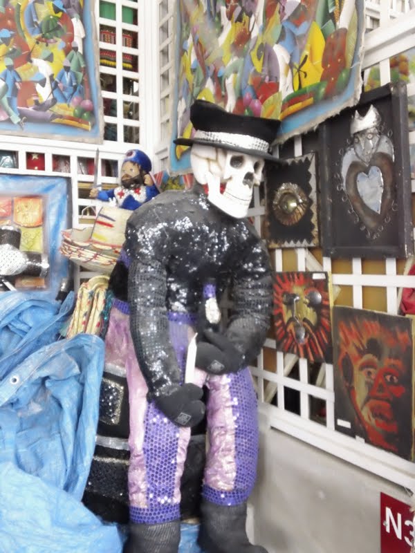 Lafrance en Haiti: Une petite visite au Marché Hyppolite (marché en fer)