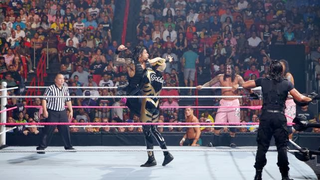 WWE In live!!!!: 6-MAN TRIPLE THREAT TAG TEAM MATCH