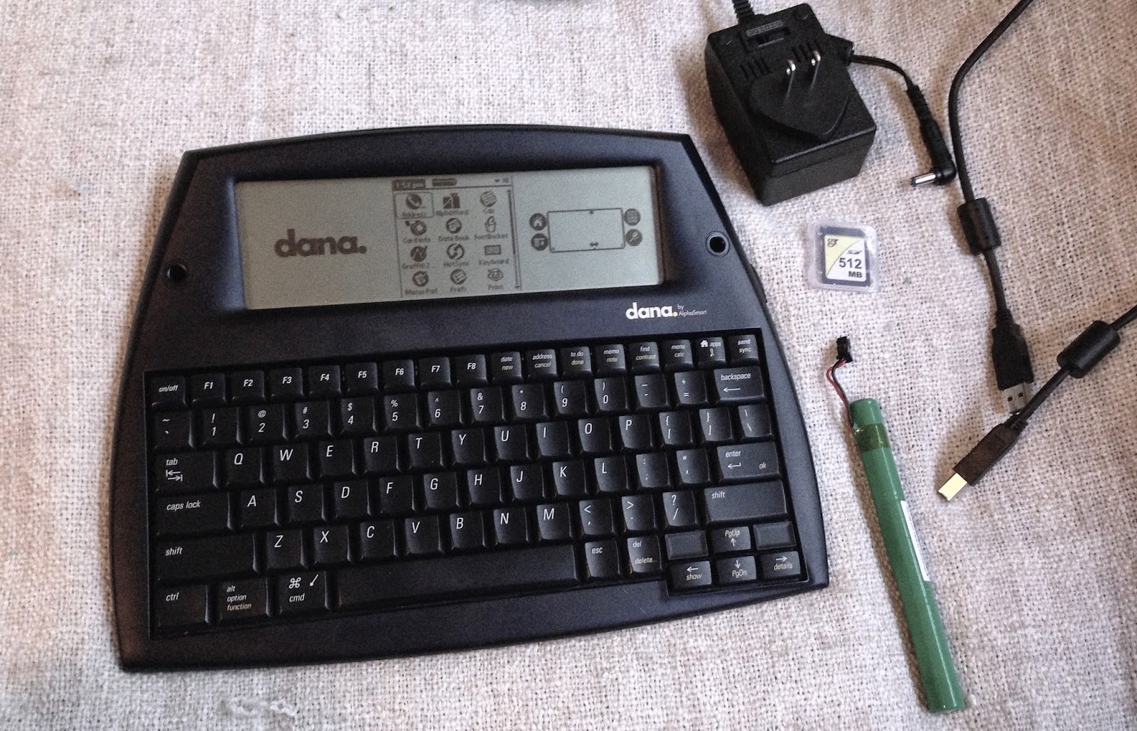 Kat Mellon: An Overview of the Alphasmart Dana