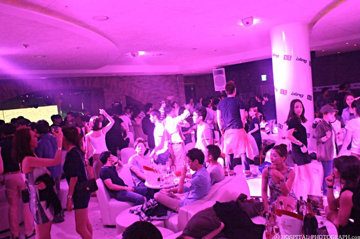 Crazy Clubbing: Club 'Ellui'