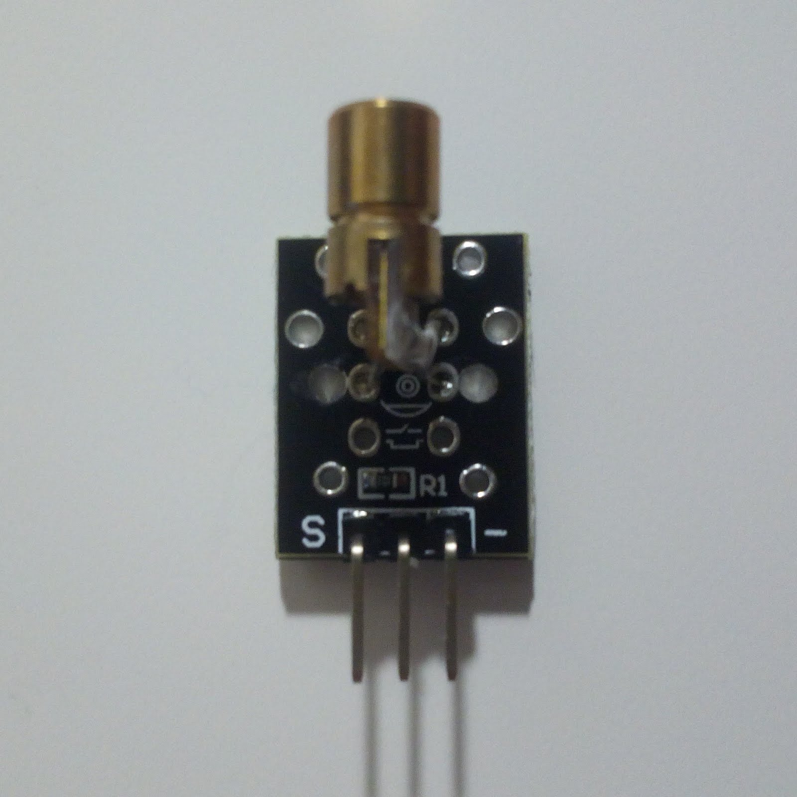 Módulo láser KY-008 arduino