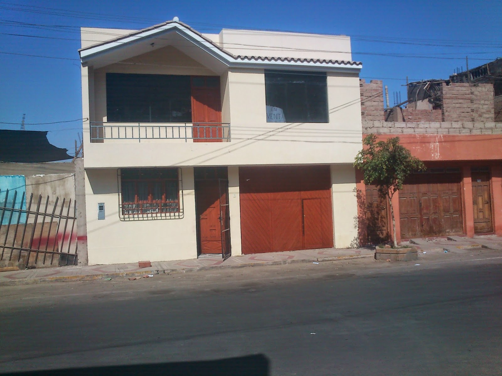 VENDO CASA DE 2 PISOS POR LA PORTADA DEL SOL TACNA - PERU ...