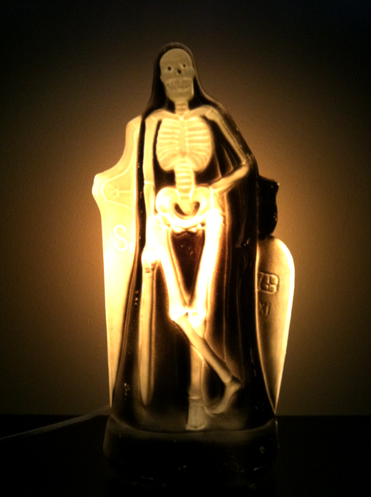 Life In The So-Called Space Age: More Vintage Plastic Halloween Lamps