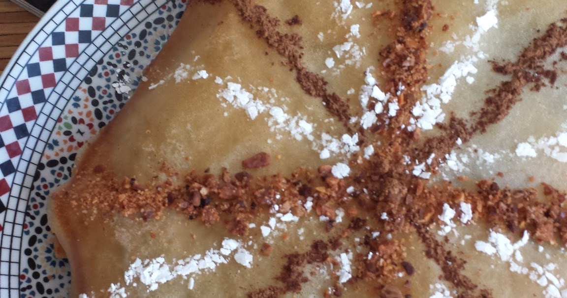 Pastilla ou bastela traditionnelle au poulet et aux amandes