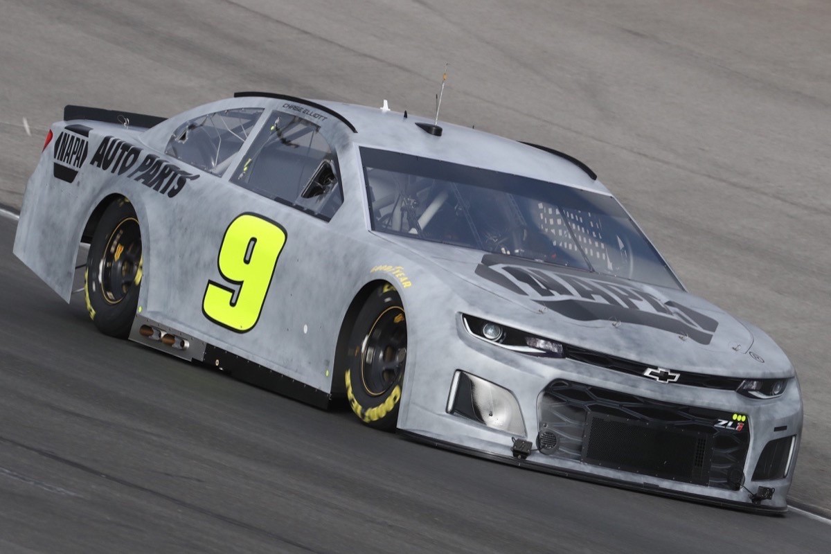 Diario Automotor: Chevrolet Camaro NASCAR en pista por primera vez ...