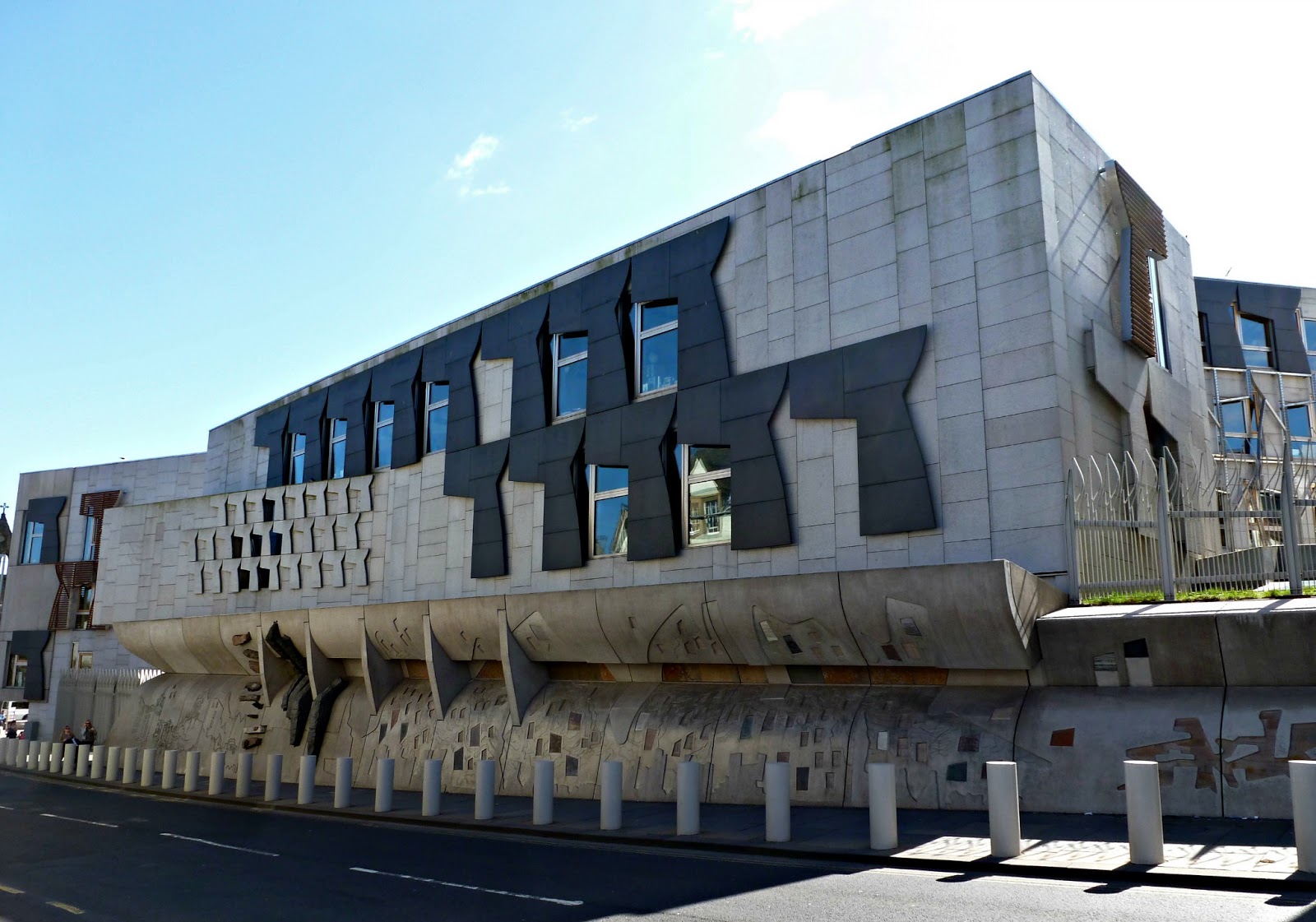 cassandra marie: edinburgh, scotland.