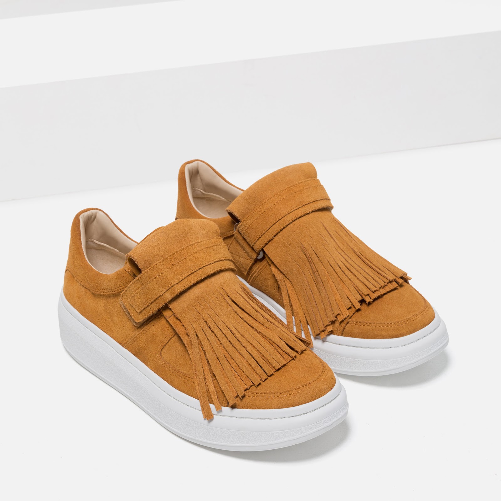 Saldos ZARA: Tênis Couro com Franjas Removíveis - ZAREAR
