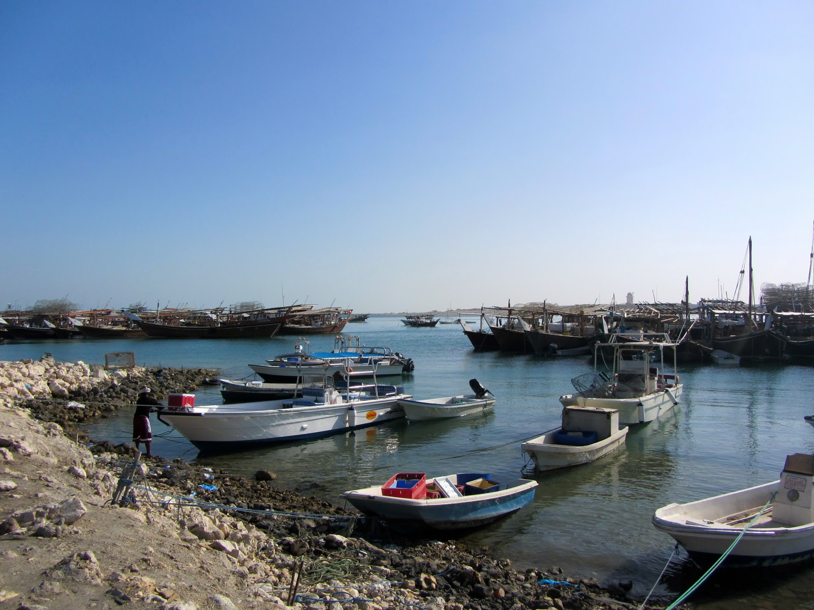 Life is short...: Around Qatar: Al-Wakra beach