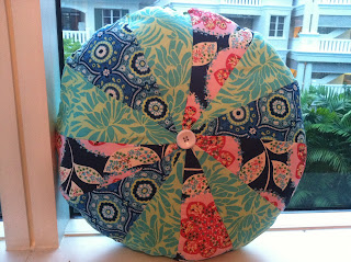 Satin Pieces: Amy butler Floor Inspired Pillows