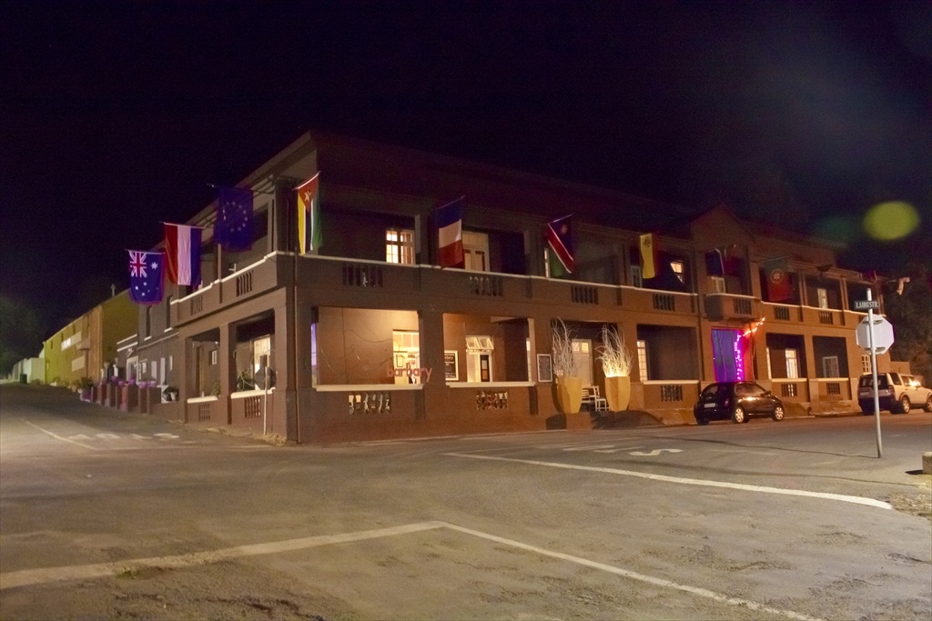 smashing: THE BARRYDALE HOTEL