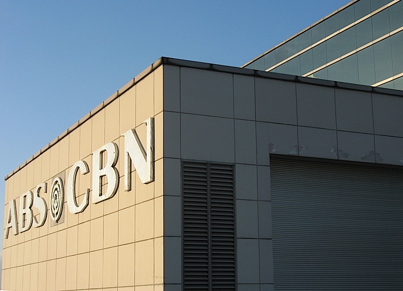 TV NETWORK WAR: ABS-CBN 2011 PROFIT FELL 25% TO P2.4 BILLION!