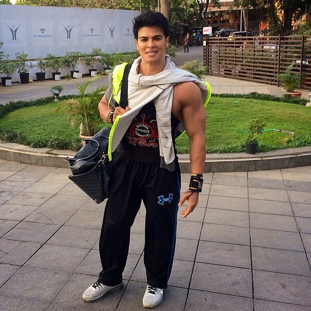 Shirtless Bollywood Men: Sahil Khan's incredible abs: Sexy topless ...