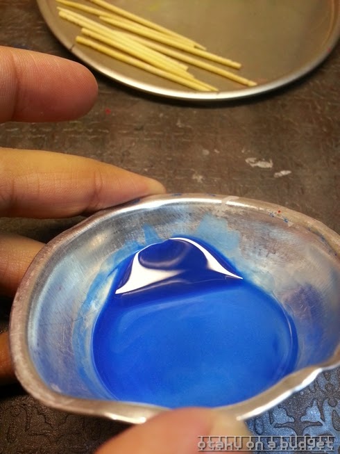 otaku on a budget: Experimenting With Adhering Liquid