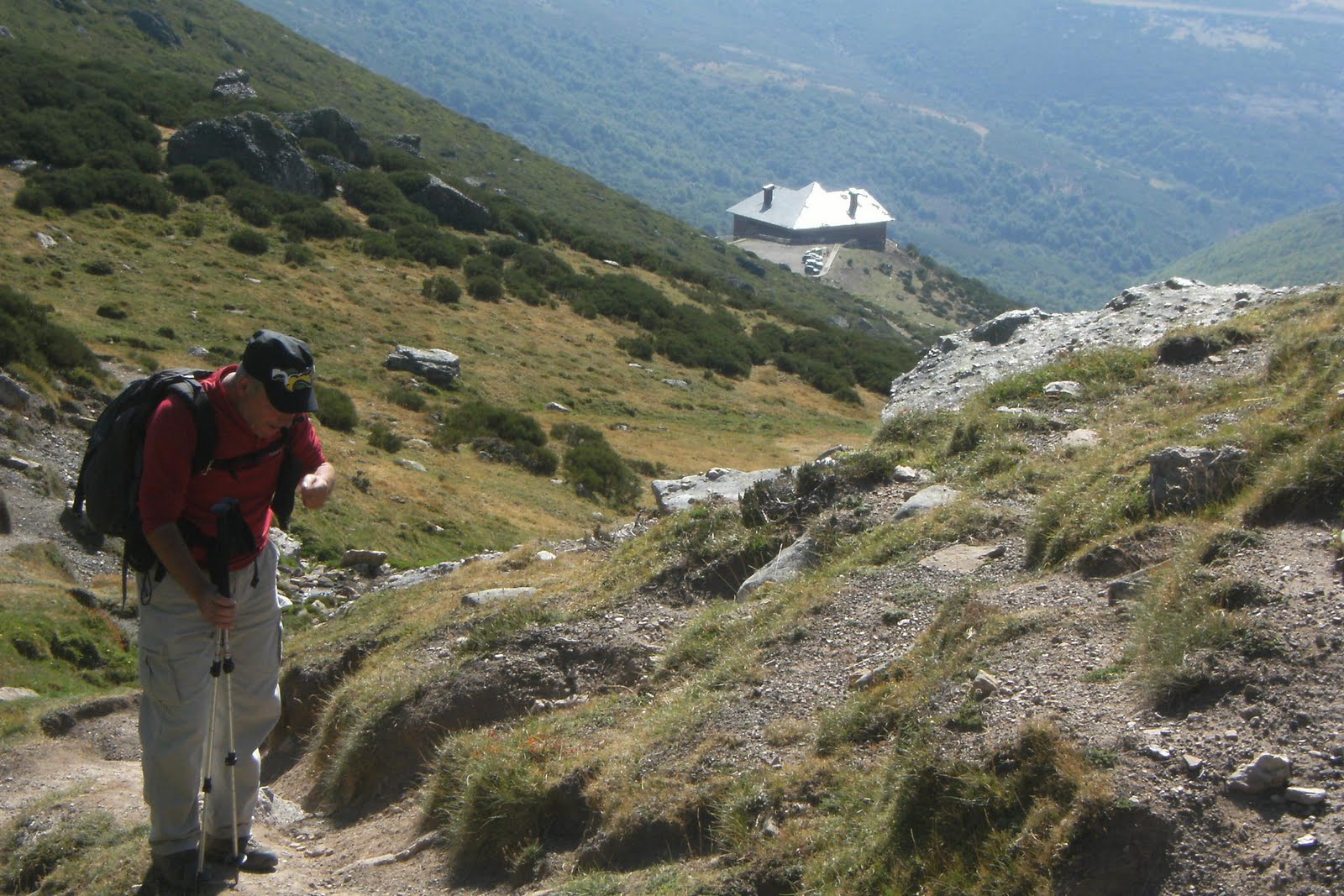 EL SENDERISTA INFATIGABLE: SIERRA DE HIJAR DESDE EL GOLOBAR