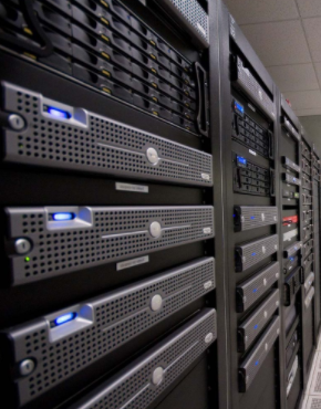 Blogger: Metode Memilih Jenis Server yang Cocok dengan Perusahaan Anda