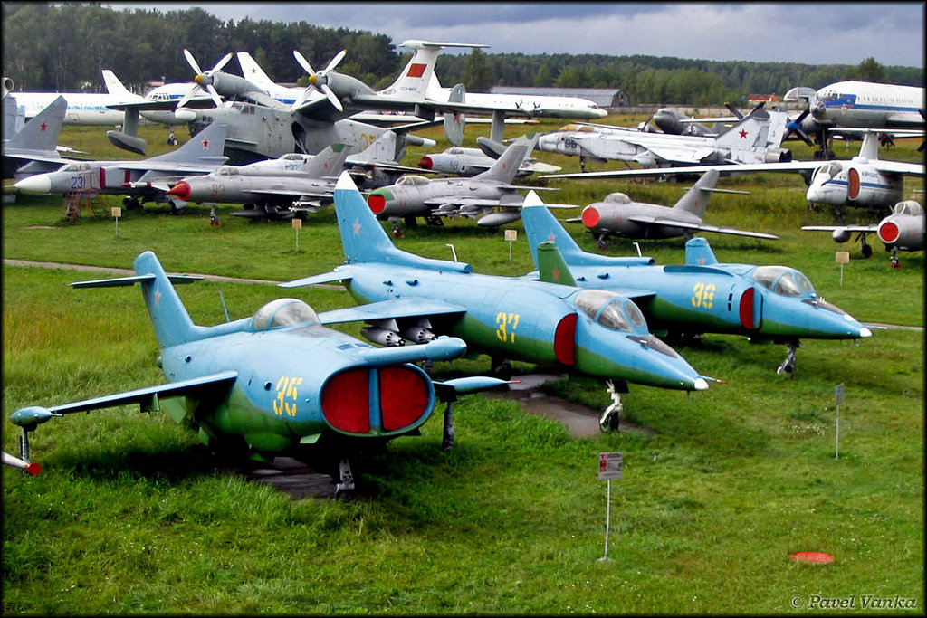 SI VIS PACEM, PARA BELLUM: Lo Yakovlev Yak-38 ( Яковлев Як-38), nome in ...