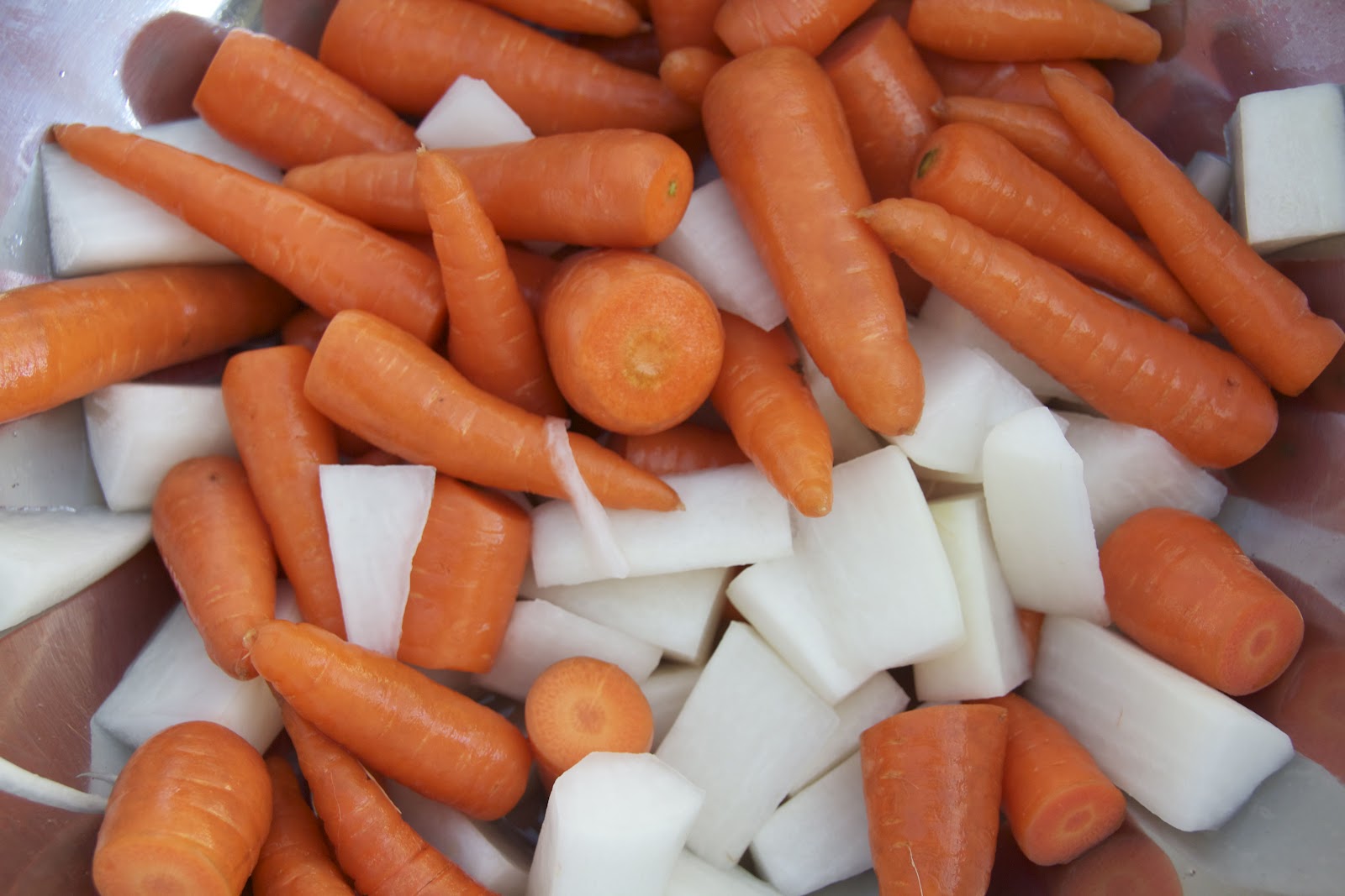 Yumbo McGillicutty!: April 2012