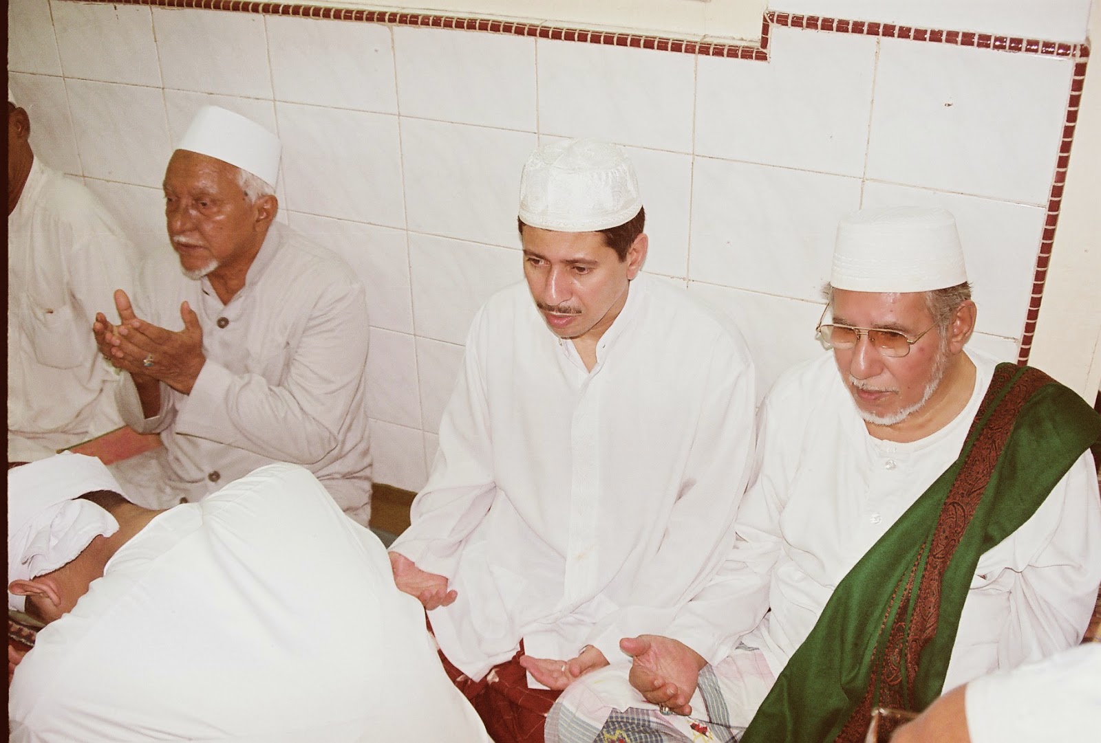 Haul Habib Neon 2004 - Majelis Ta'lim Almunawwarah