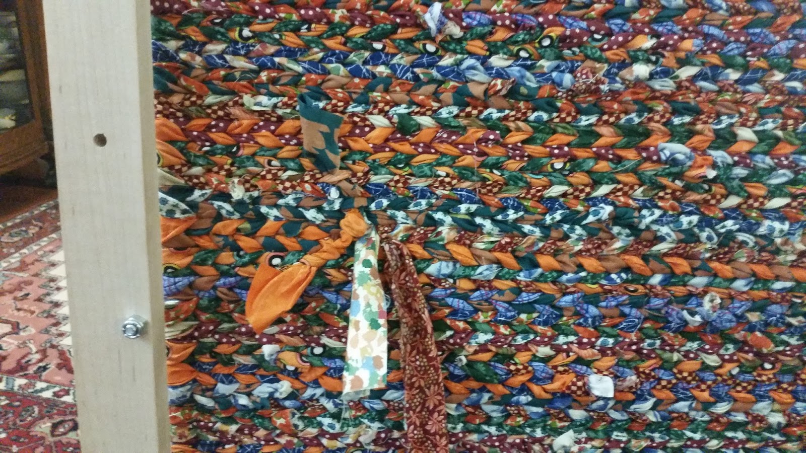 DragonPoodle Studio: Twined Rug Weaving. And two tips.