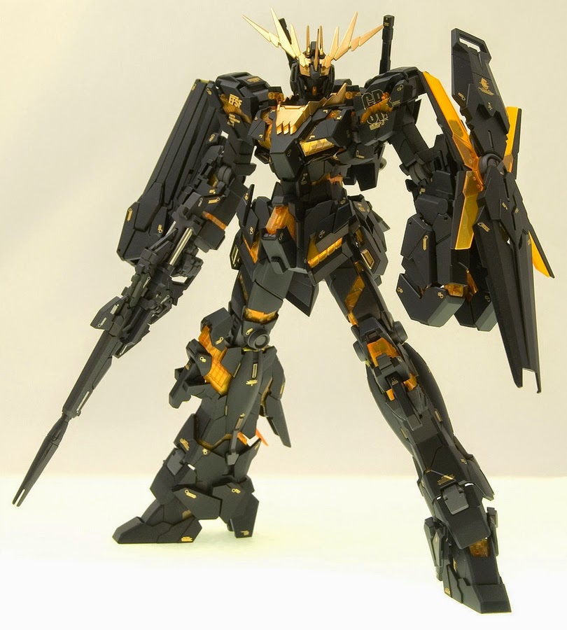 Custom Build: MG 1/100 "Full Armor" Banshee