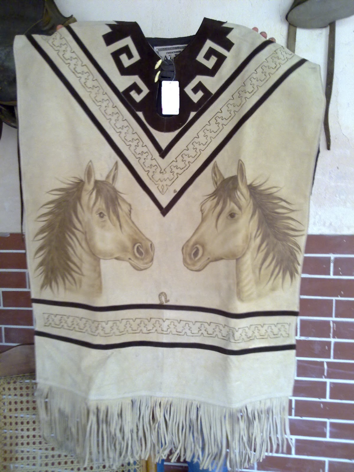 TEQUILA EL MEXICANO: ZARAPES, PONCHOS Y BOTAS