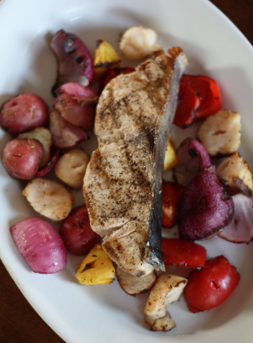 Beach Eats: Scallop & Vegetable Skewers with Wahoo Steak | 17 Apart