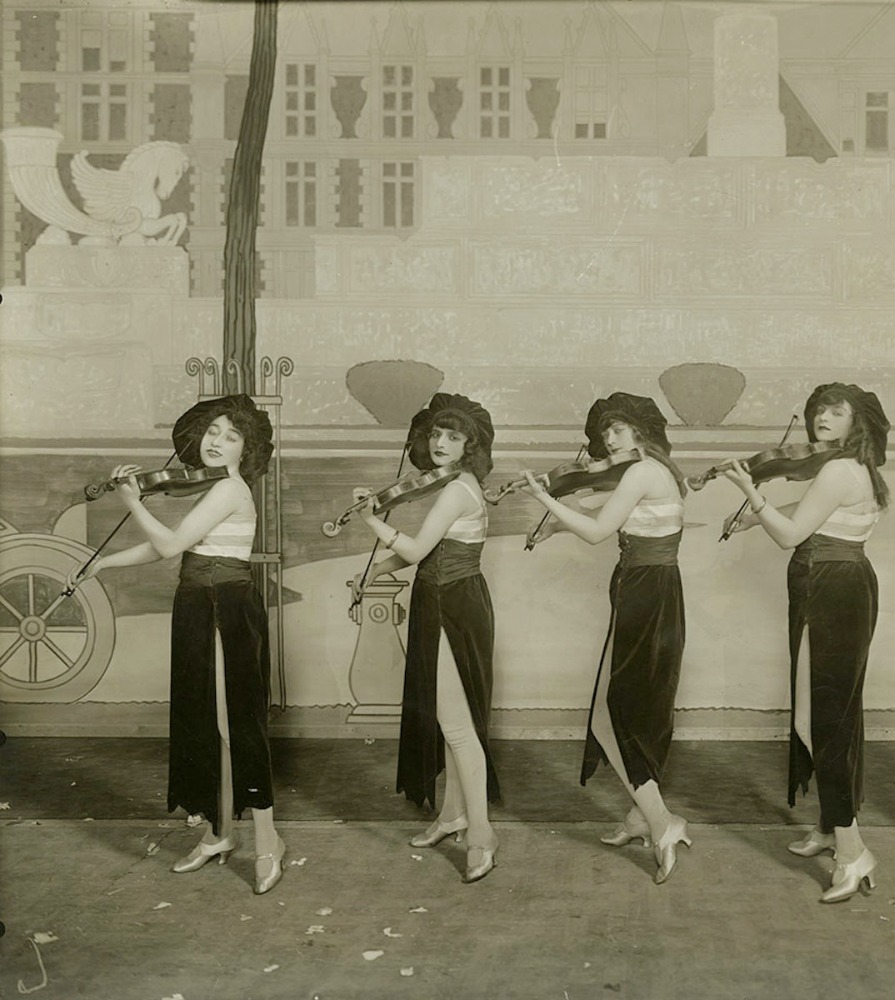 VINTAGE PHOTOGRAPHY: The Passing Show of 1916