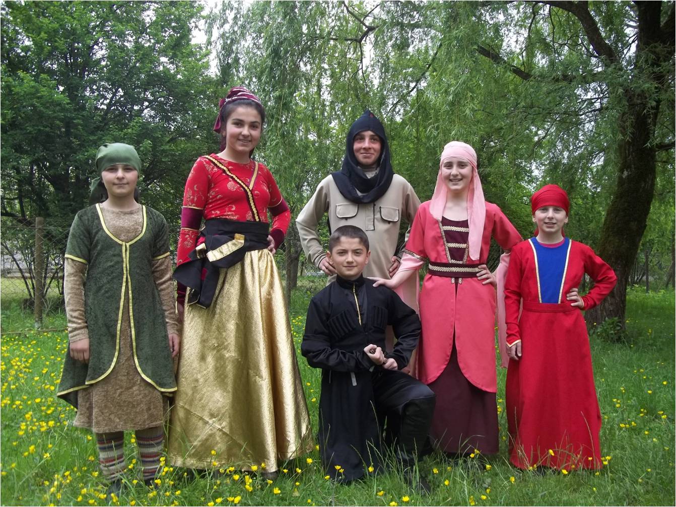 Let's introduce Georgia to foreigners: Georgian traditional clothes