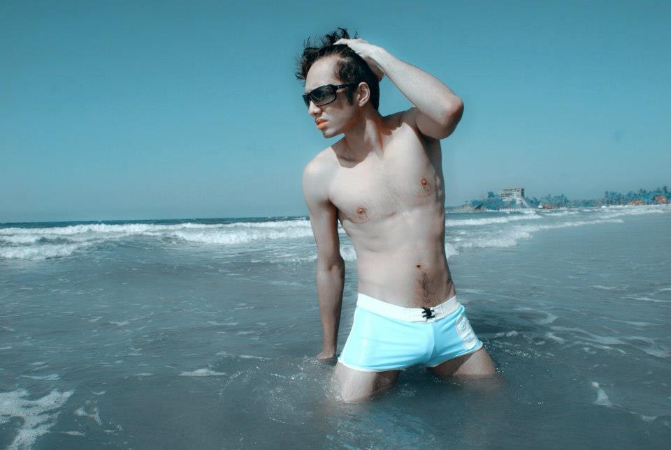 M y a n m a r H u n k s: Sexy Zin Min Aung at beach (4)