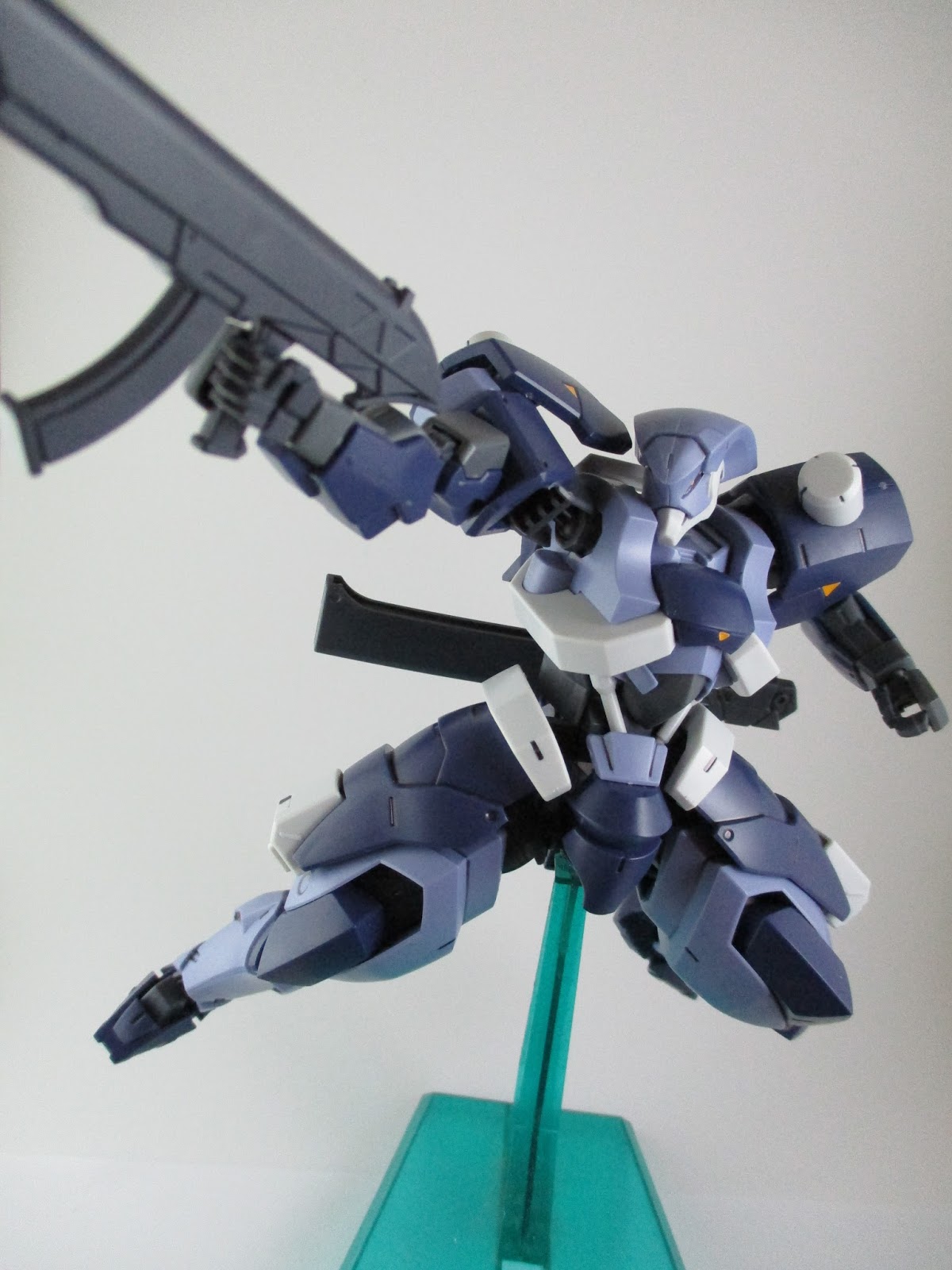 Lightning Quantum's Base: HG 1/144 Hyakuren Gallery