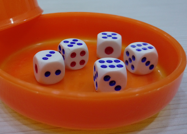 From the Narrow Desert: Dice-based Scrabble