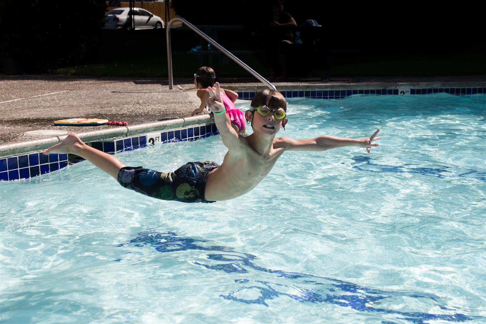 Aarastas and Sarsosari: Belly Flop Master